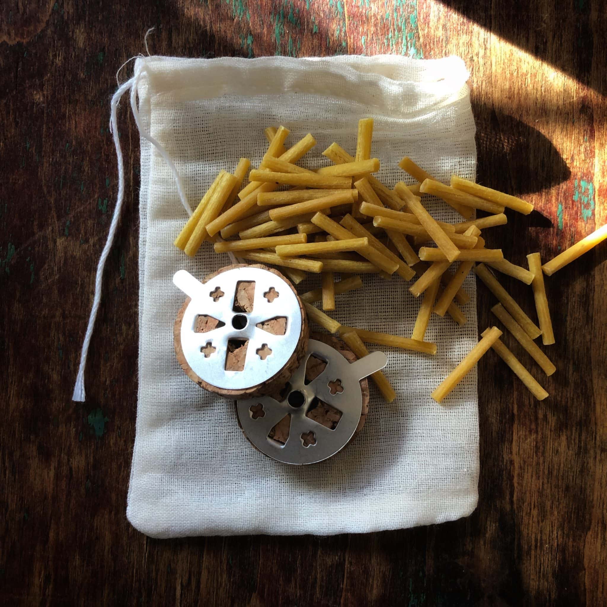 Reusable floating wick set - Black Cat Supply Co.